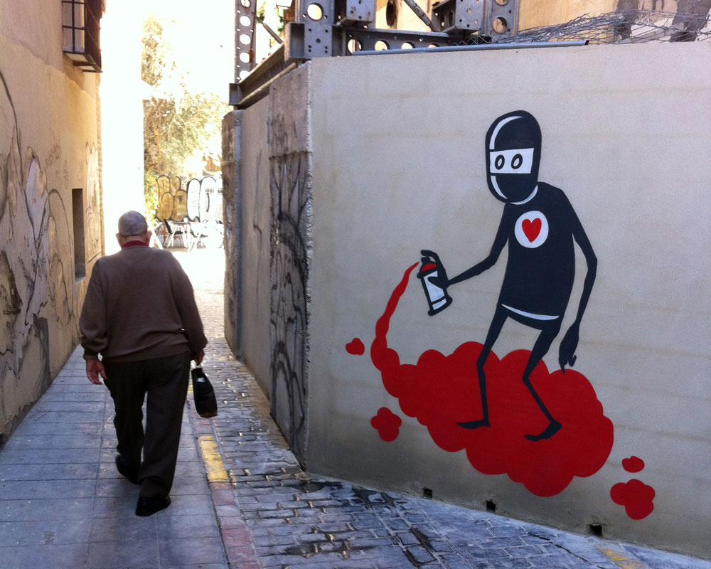 Los ninjas de David de Limón ocupan las paredes de Espai Russafa ...